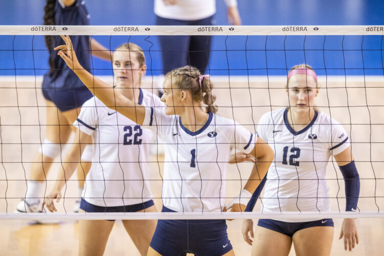 No. 17 BYU women’s volleyball no match for No. 4 San Diego | News ...